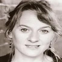 Niamh Cusack - Movies, Biography, News, Age & Photos | BookMyShow