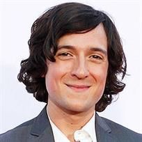 Josh Brener - Movies, Biography, News, Age & Photos | BookMyShow
